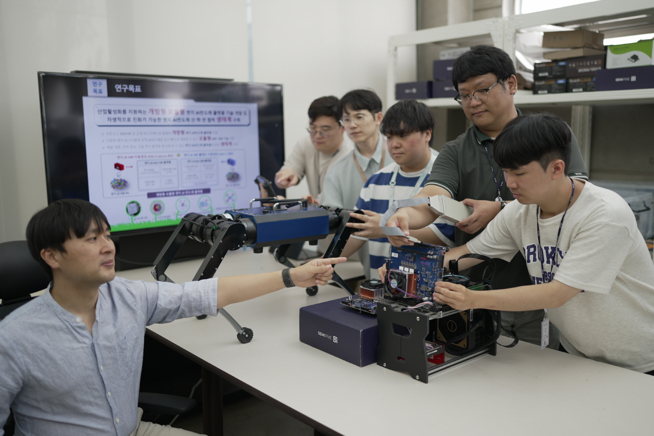 ETRI, AI 반도체 플랫폼 개발 및 최신기술 선봬